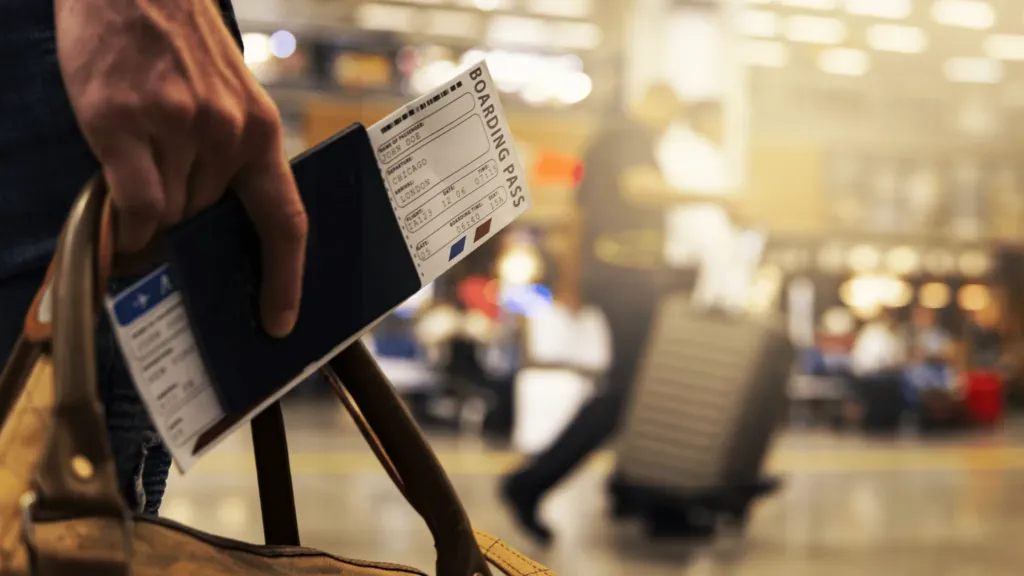 Arriving in the UK? Essential Tips for Border Control - Edulytic