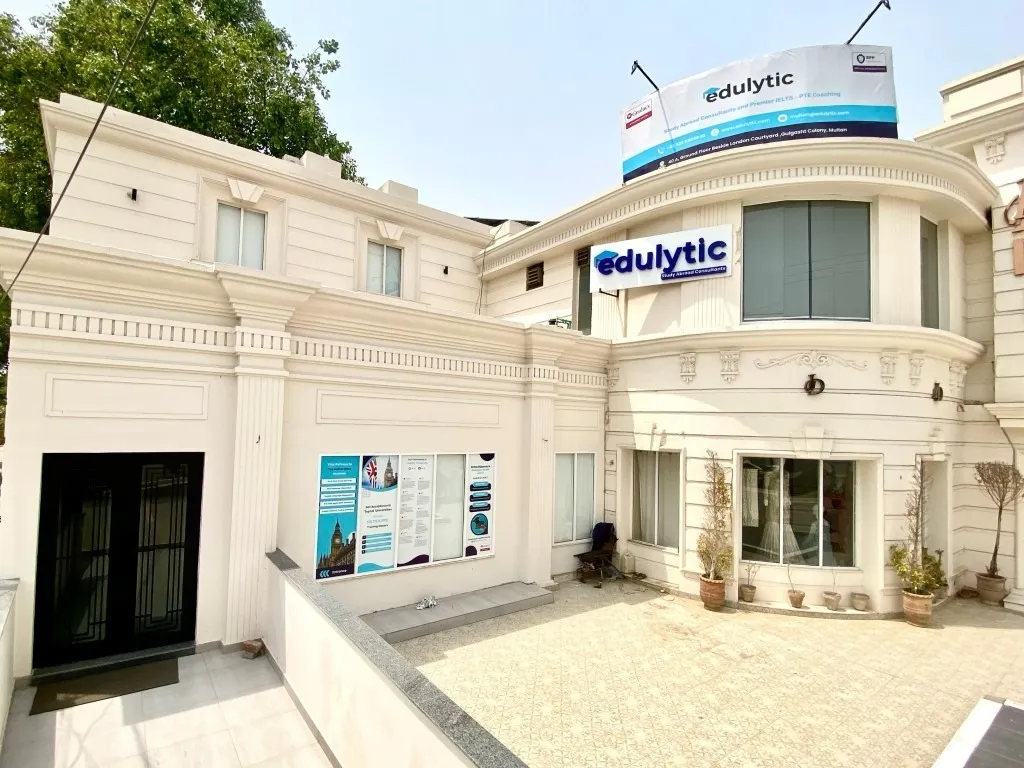 Educational Consultant in Multan | UK Study Consultant Multan - Edulytic